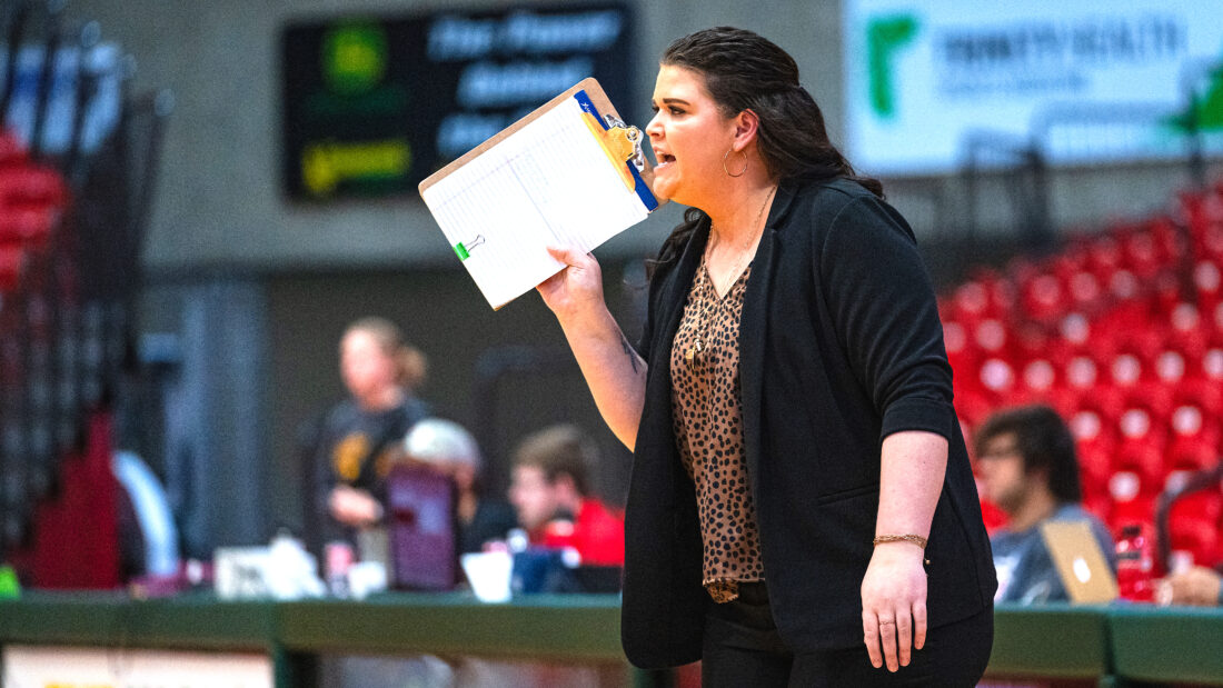 Courtney to continue as interim volleyball coach for Beavers | News ...
